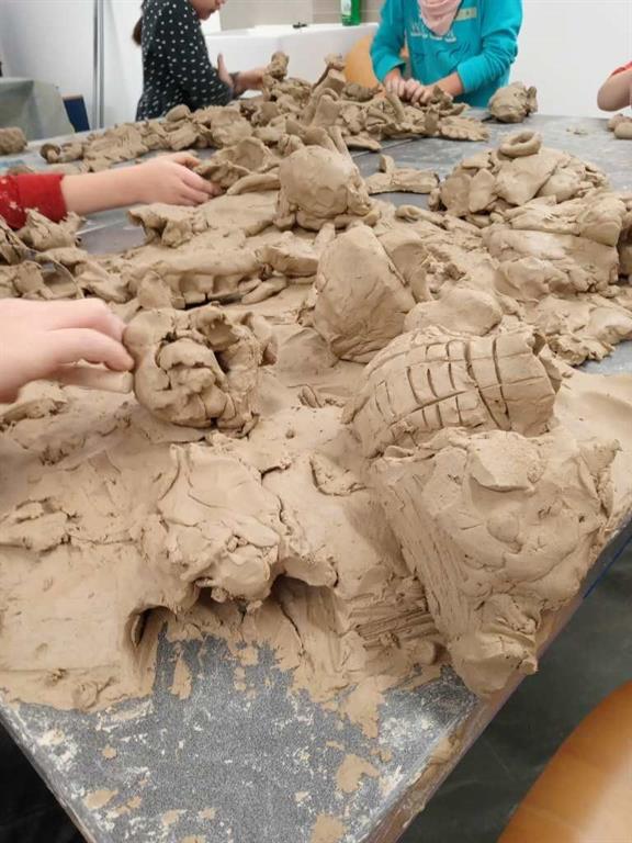 Modellieren mit Ton für Kinder von 5 - 7 J. – VHS Regensburger-Land